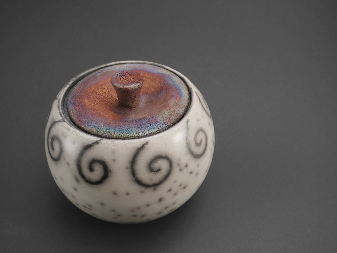 Rusty Case • Unique Raku Pottery and Ceramics by Ildikó Károlyi